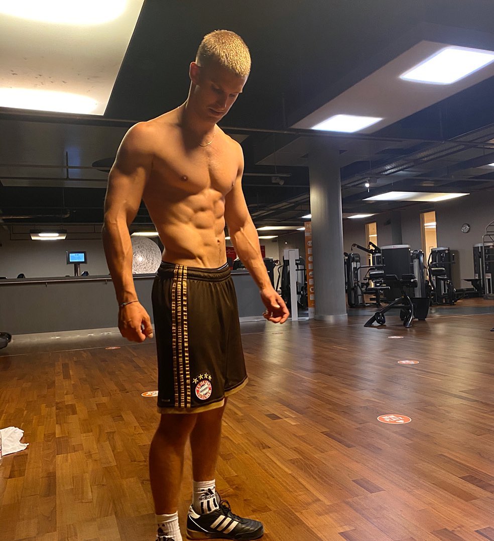 Leon Valentin-GameMale